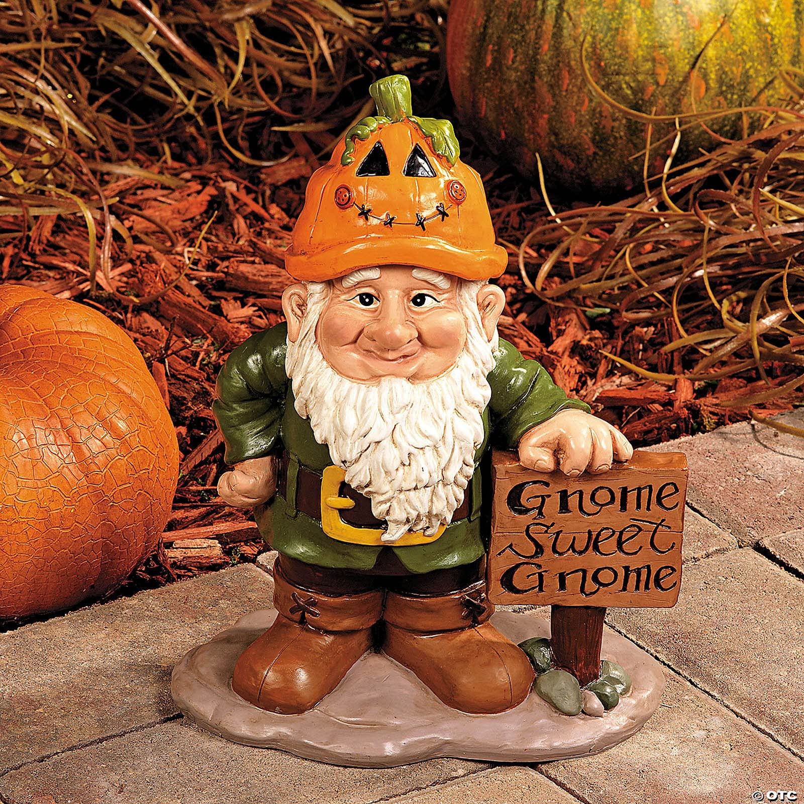 Gnome Greeter with 4 Seasonal Hats and Sign